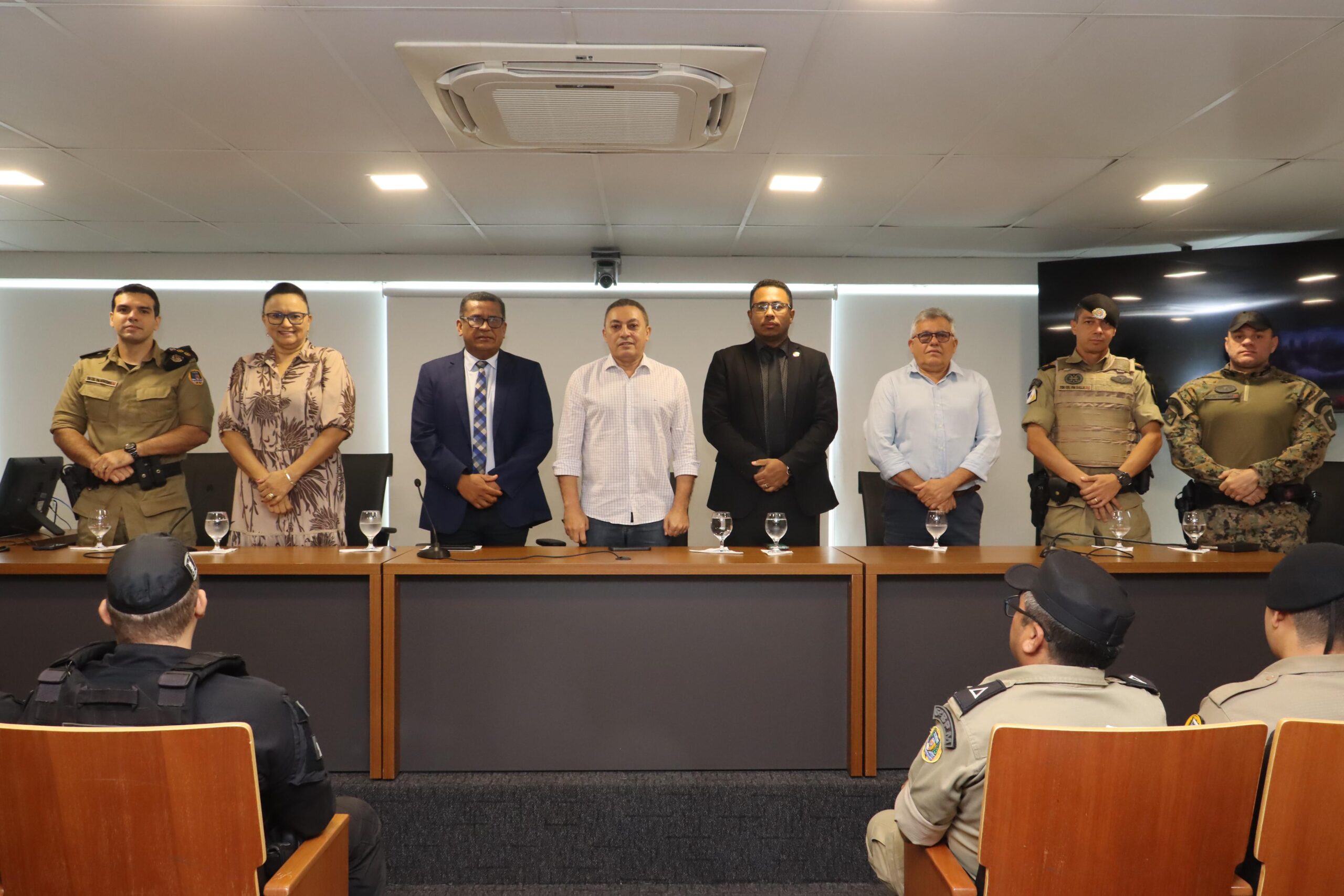 Presidente da Asmir TC PM Veterano Adão Sousa Lima, participou de uma ...